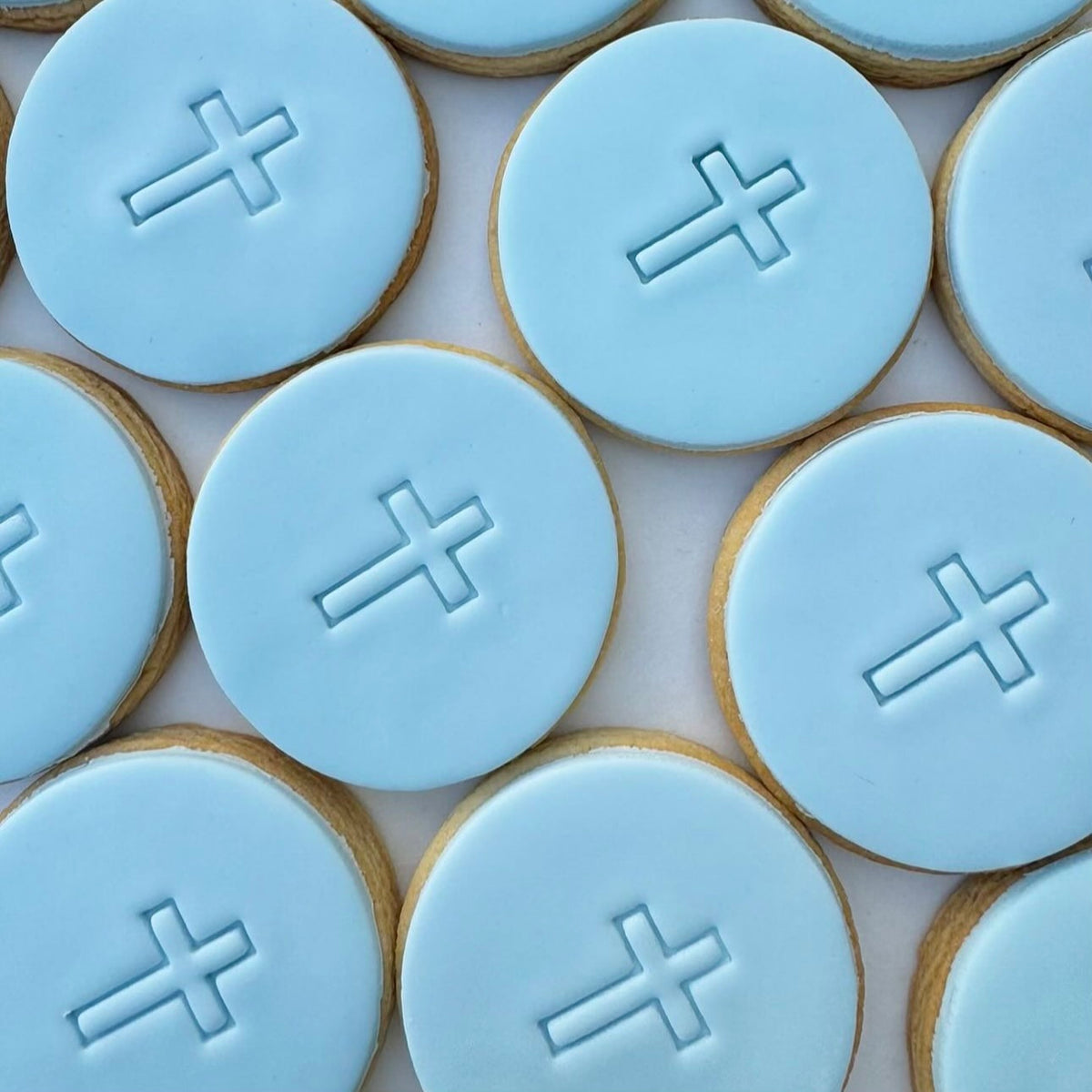 Cross / Crucifix Stamped Cookies | Mint Cake and Party