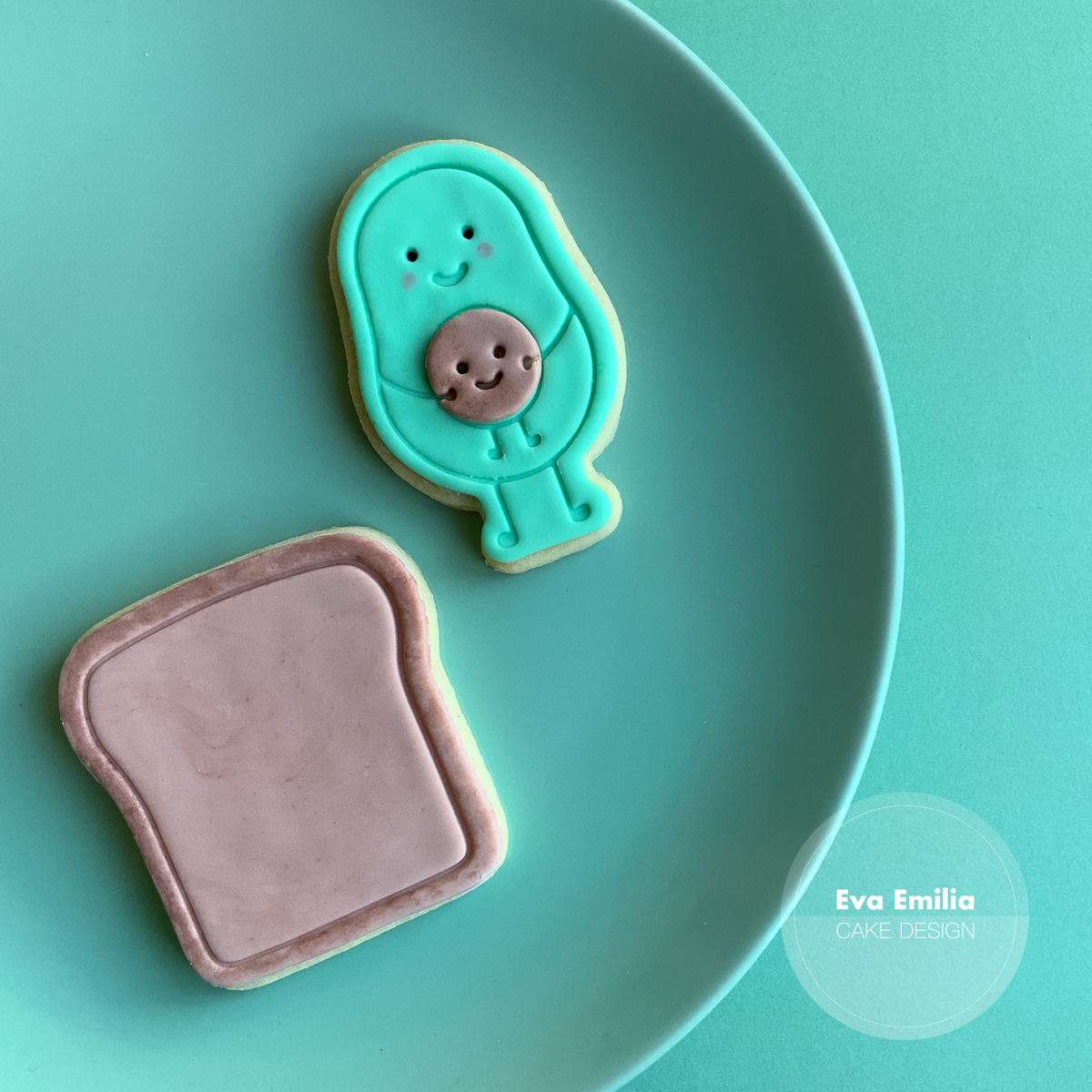 Toast Cutter/Embosser Set by Eva Emilia | Mint Cake and Party